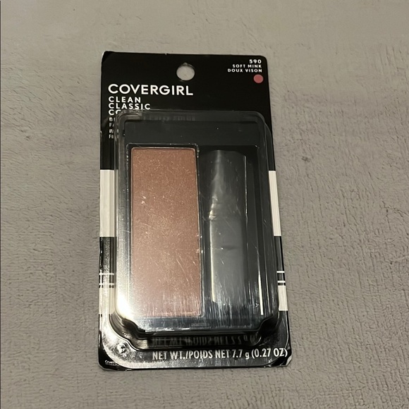 COVERGIRL | Makeup | Nwt Covergirl Clean Classic Blush 59 Soft Mink ...
